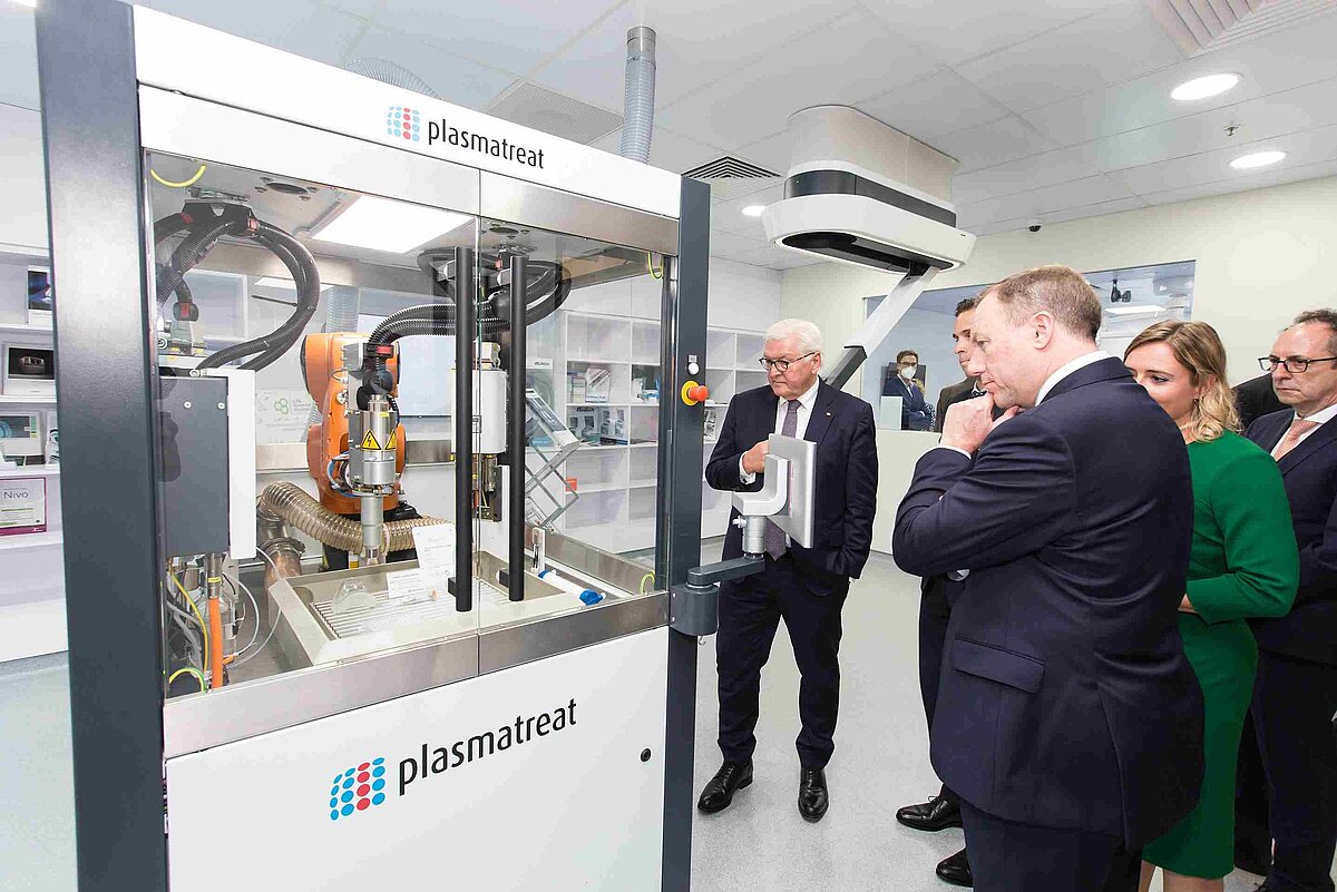 News: German President Steinmeier visits Plasmatreat Singapore